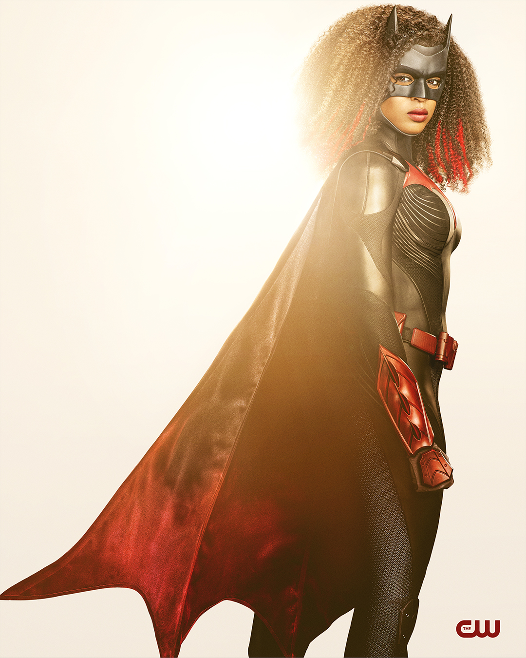 Stunning First Official Look At The New Batwoman Suit