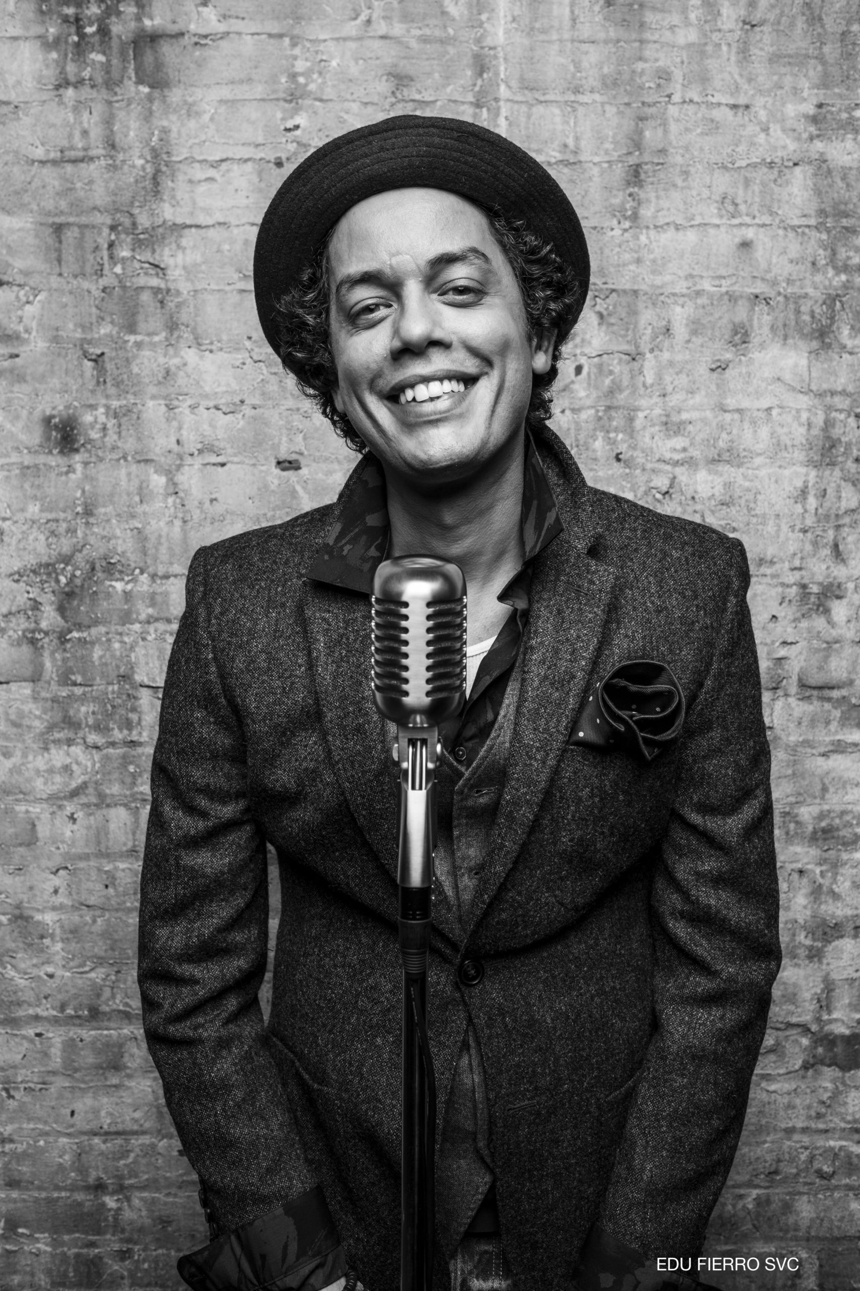 Flaco Navaja Y Su Nuevo Sencillo, Cántale A La Vida [Exclusiva]