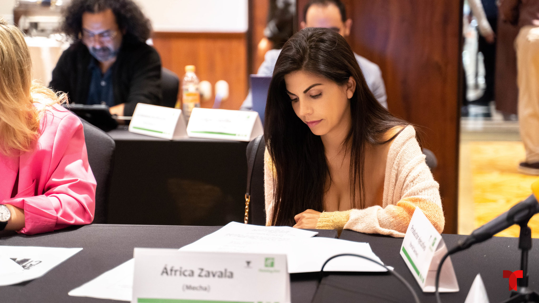 África Zavala Y Yuri Vargas Hablan De El Señor De Los Cielos